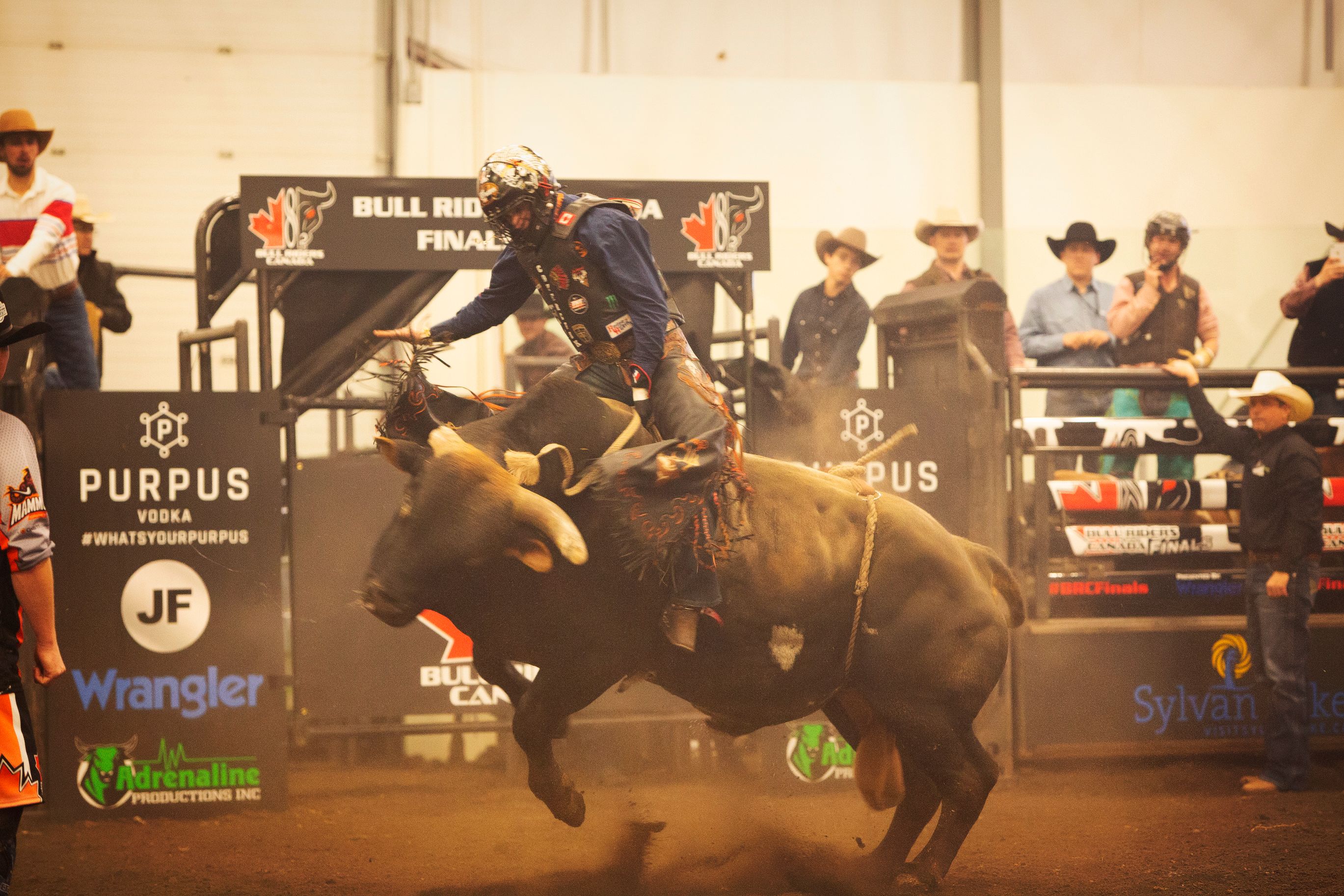 Bull Riders Canada Season Finals | Canada's Alberta