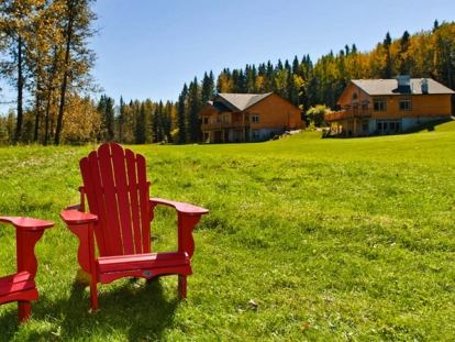 The Prairie Creek Inn | Canada's Alberta