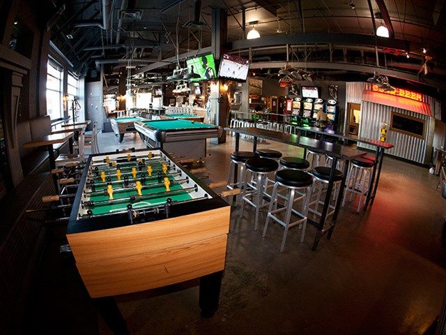 Garage Sports Bar | Canada's Alberta