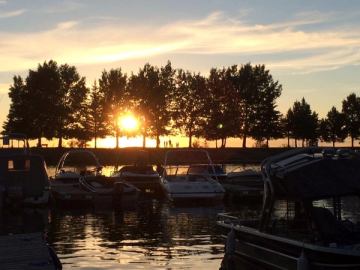 Spruce Point Park Campground & Marina | Alberta Canada
