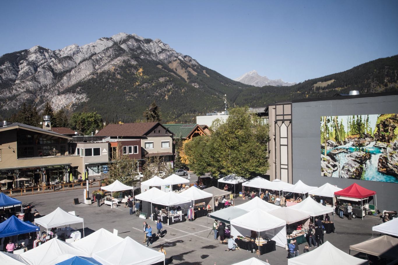 Banff Farmers' Market | Canada's Alberta