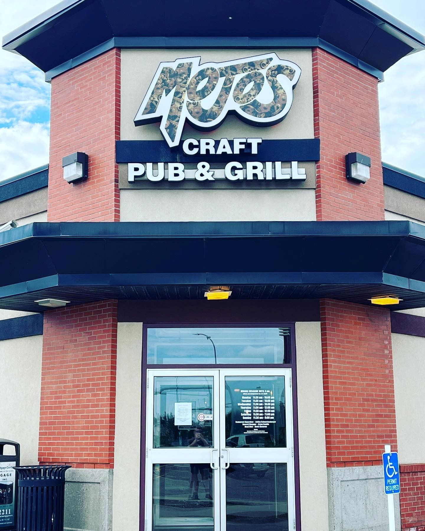 Mojo's Craft Pub & Grill | Canada's Alberta