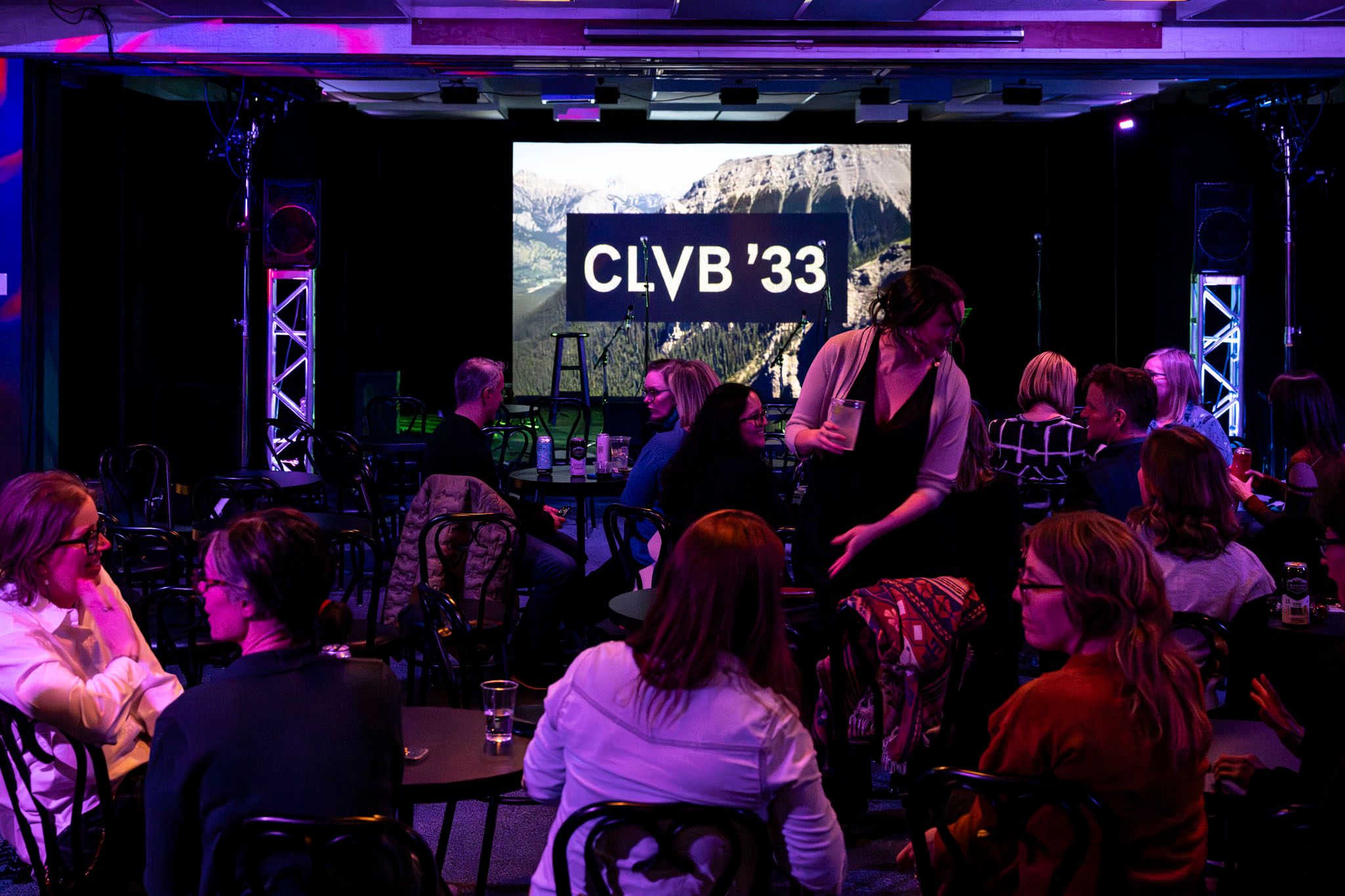 Karaoke Night at CLVB '33 | Canada's Alberta