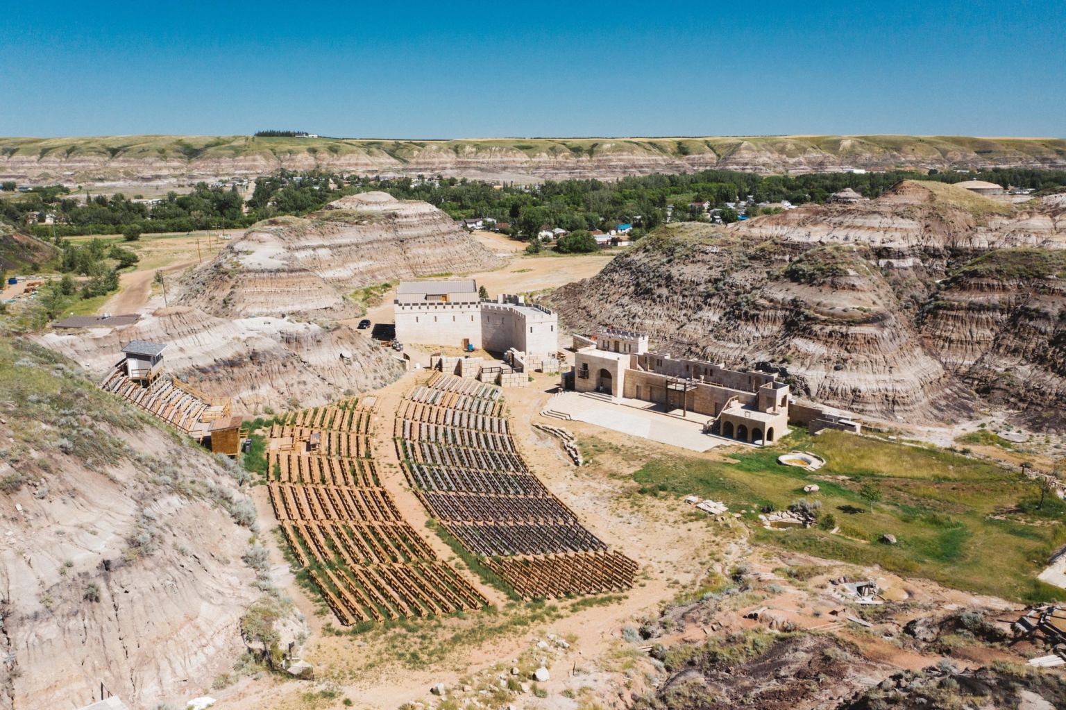 Badlands Amphitheatre | Canada's Alberta