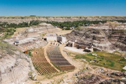 Badlands Amphitheatre | Canada's Alberta