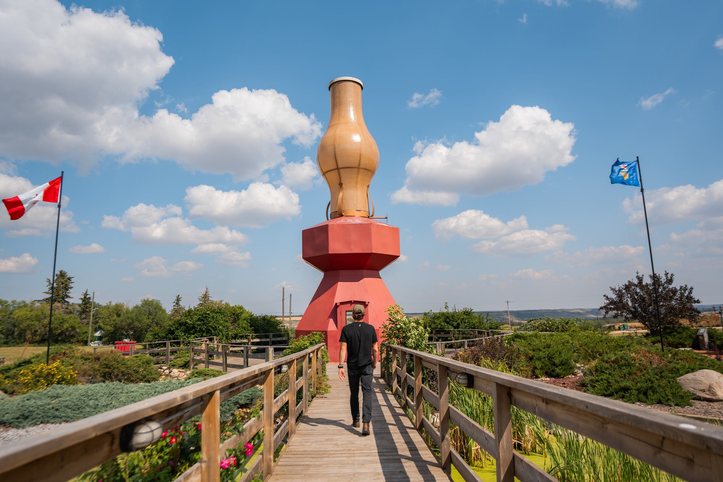 World's Largest Lamp | Canada's Alberta