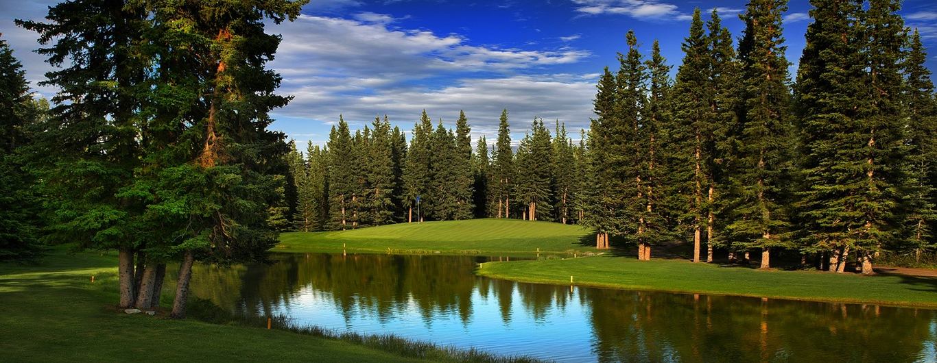 Redwood Meadows Golf & Country Club | Canada's Alberta