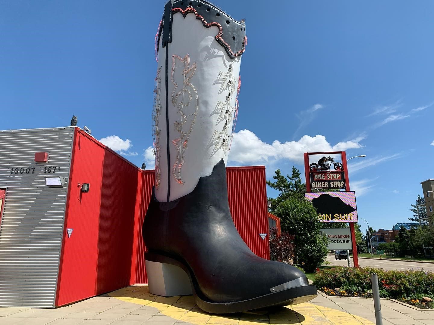 The Big Boot | Canada's Alberta