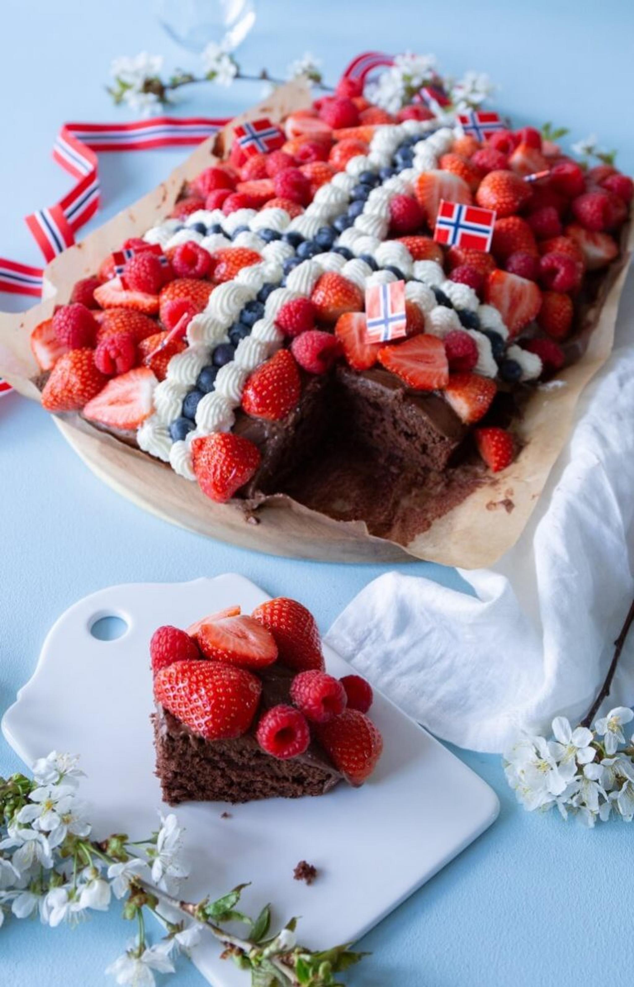 Så enkelt kan du pynte en Instagram-vennlig 17. mai kake | Jernia