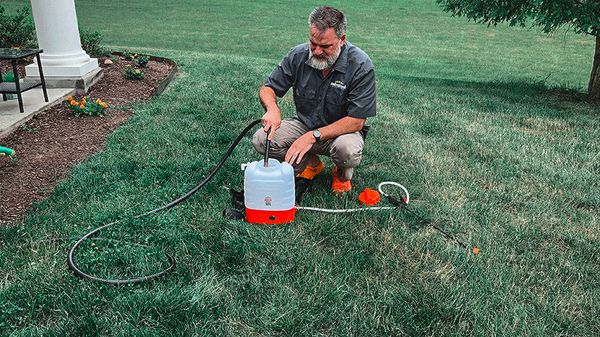 A Simple Guide on How to Clean Your Lawn & Garden Sprayer