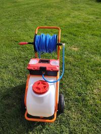 PetraTools Battery Powered 13 Gallon Pushcart Sprayer (Prime) - PetraTools