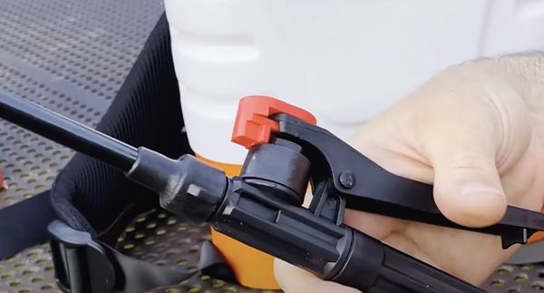 HD2000 Battery-Powered Backpack Sprayer - PetraTools