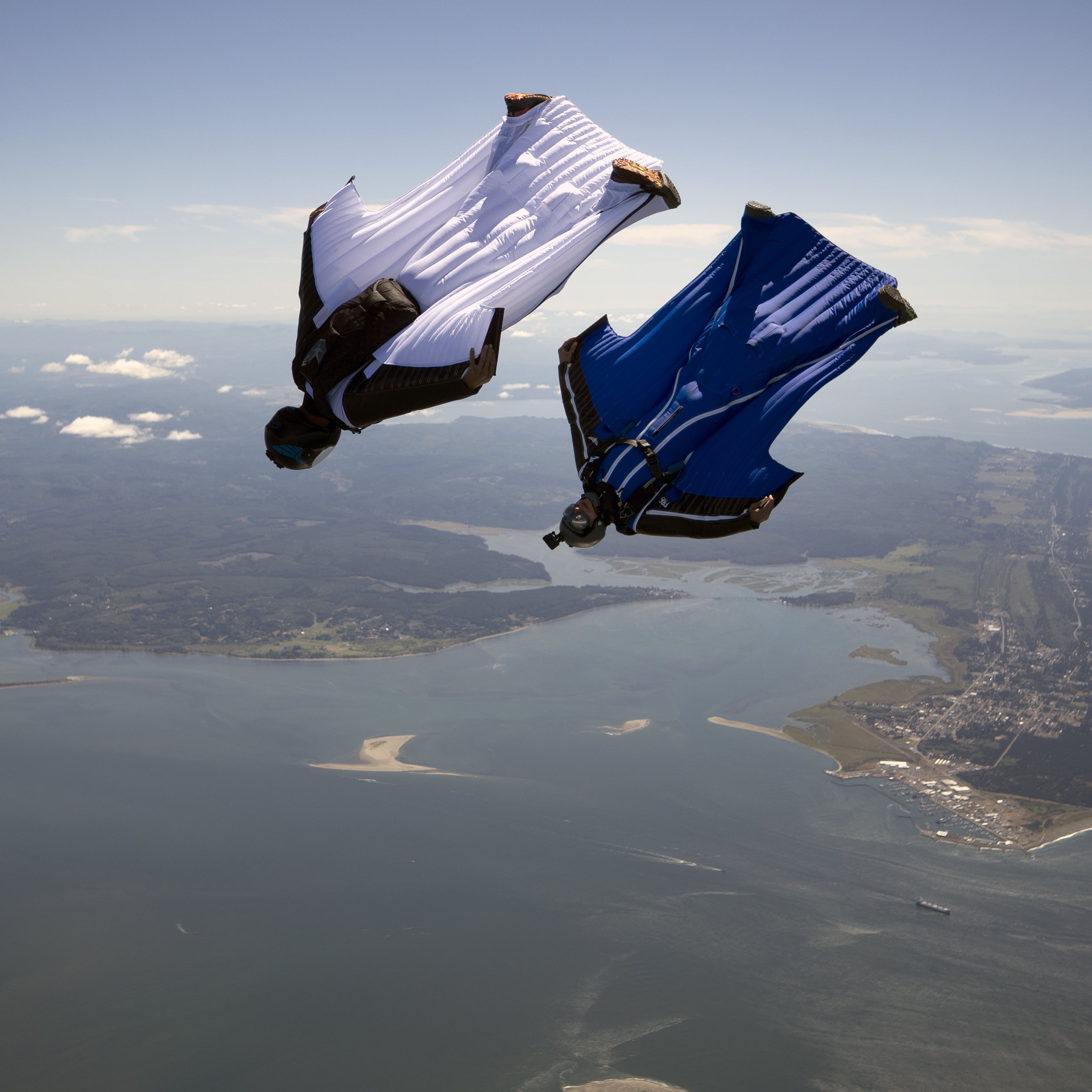 The most versatile, highest performing, freestyle wingsuit: Freak 6 ...