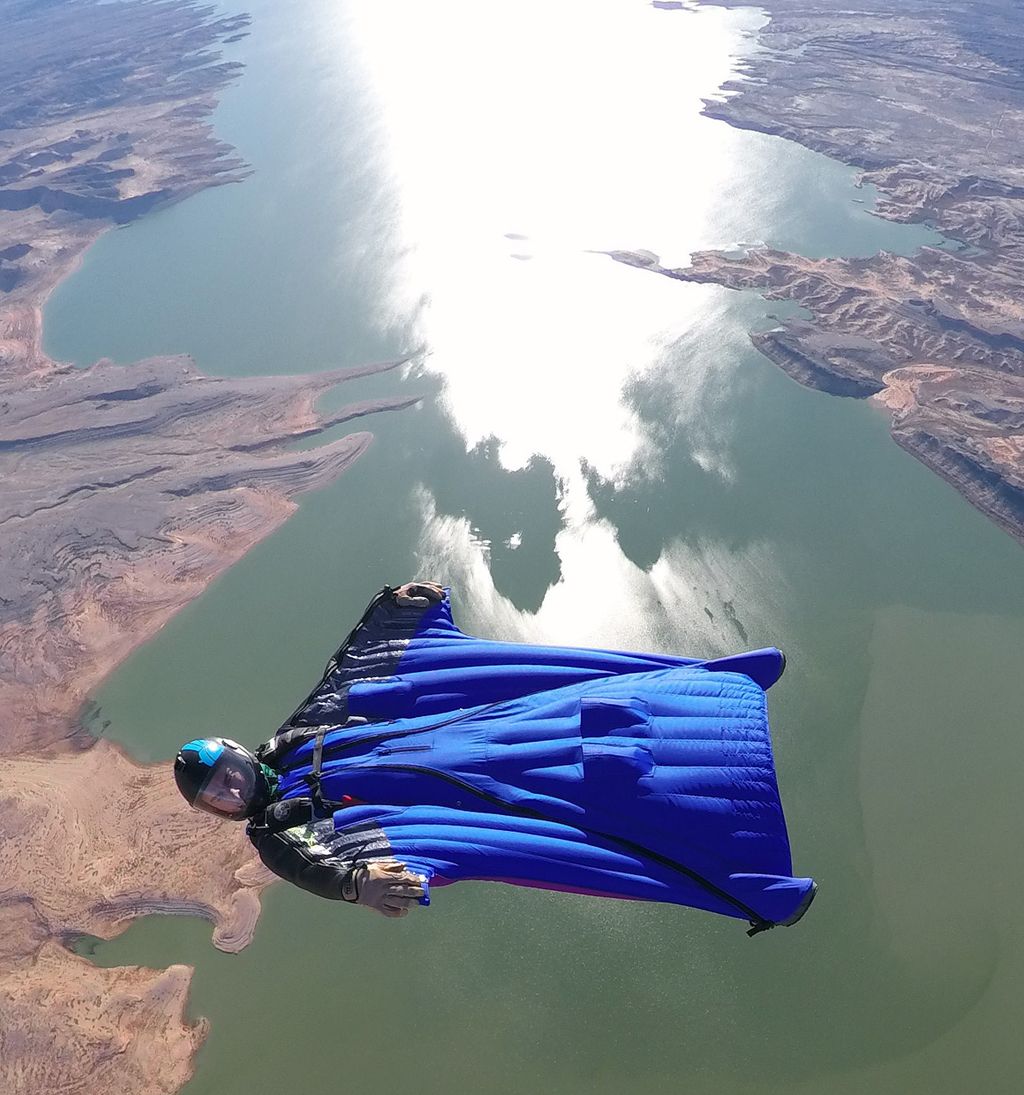 Intermediate wingsuit for skydiving and BASE jumping: ATC | Squirrel ...