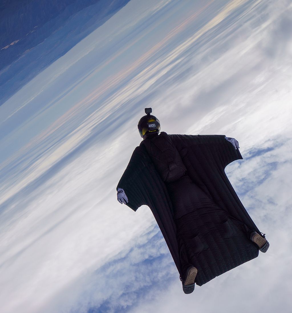 The most versatile, highest performing, freestyle wingsuit: Freak 6 ...