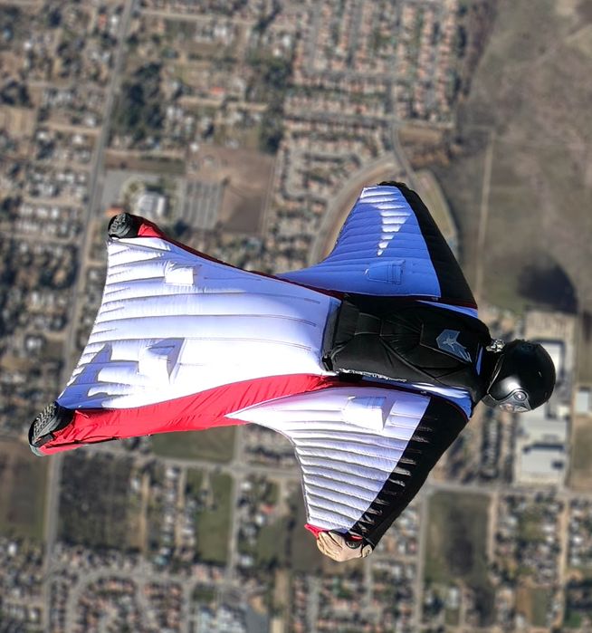 Wingsuit and Base Jumping Equipment: Swift 4 | Squirrel