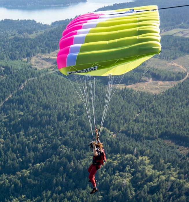 Wingsuit skydiving parachute: Omicron | Squirrel