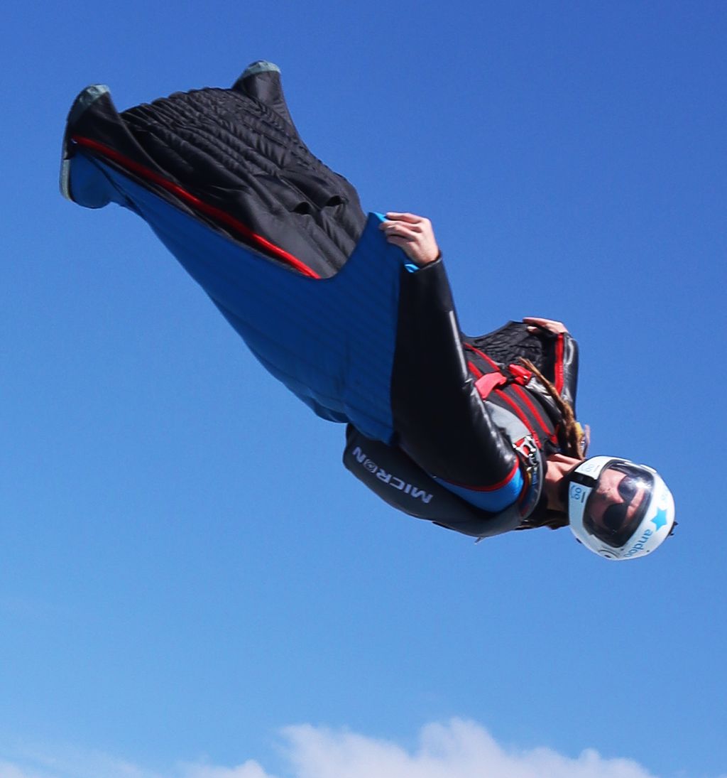 Intermediate wingsuit for skydiving and BASE jumping: ATC 4 | Squirrel