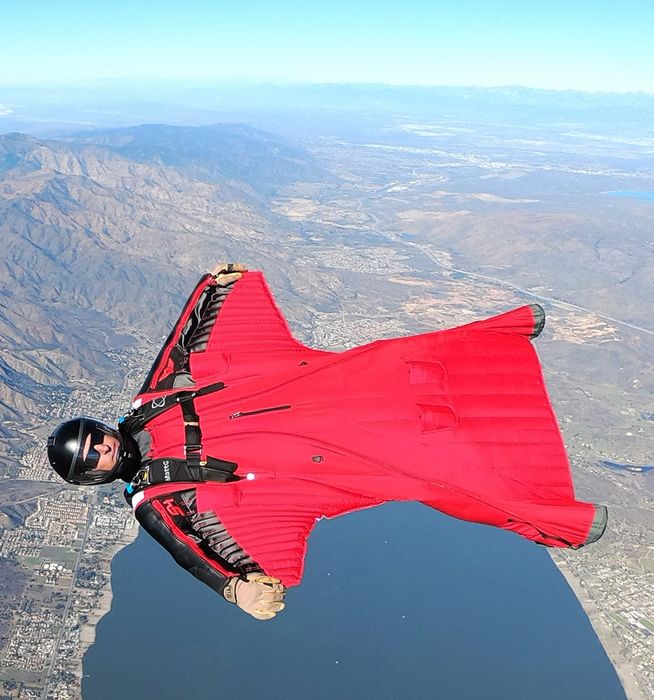Wingsuit and Base Jumping Equipment: Swift 4 | Squirrel