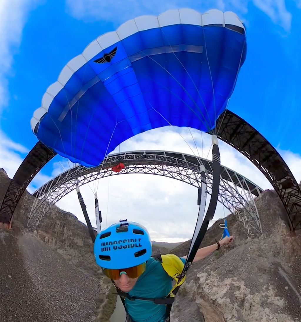 BASE jumping gear: BASE jumping parachute: Hayduke 2 | Squirrel ...