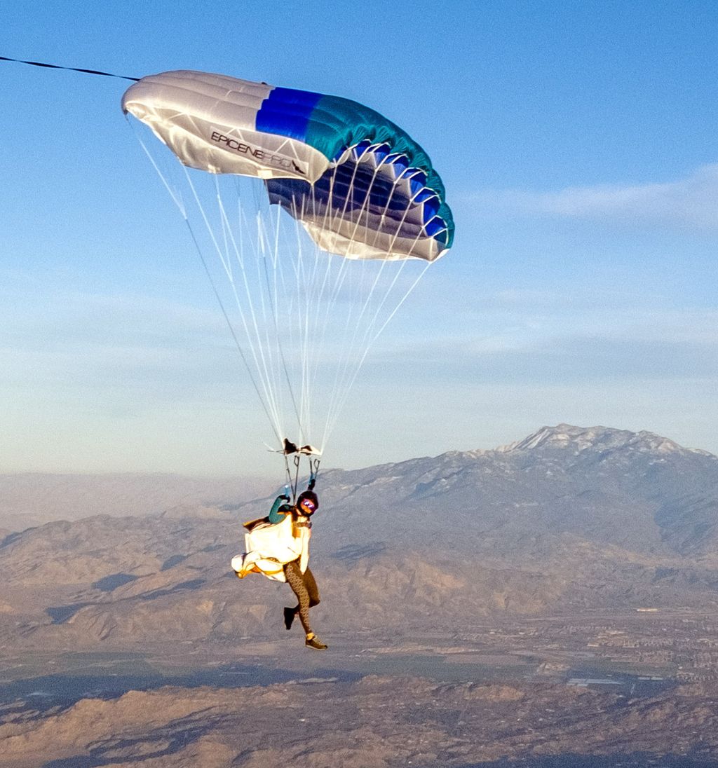 Wingsuit skydiving parachute: Epicene Pro | Squirrel