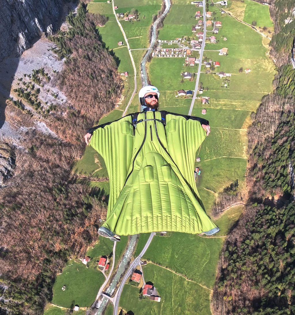 BASE jumping gear: BASE jumping parachute: LOW-KI 2 | Squirrel