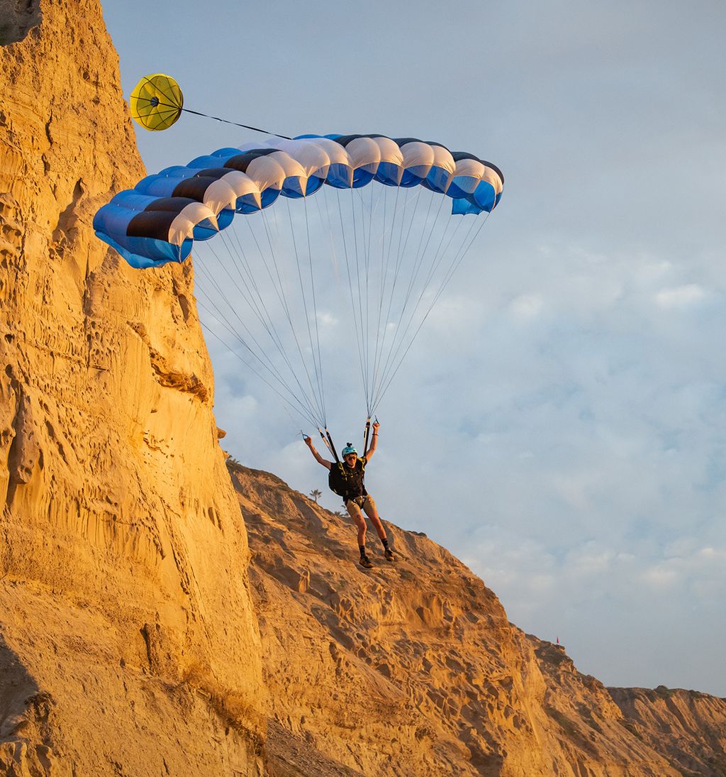 BASE jumping gear: BASE jumping parachute: Hayduke 2 | Squirrel ...