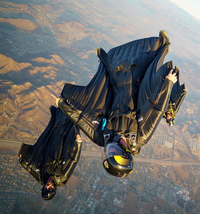 The most versatile, highest performing, freestyle wingsuit: Freak 6 ...