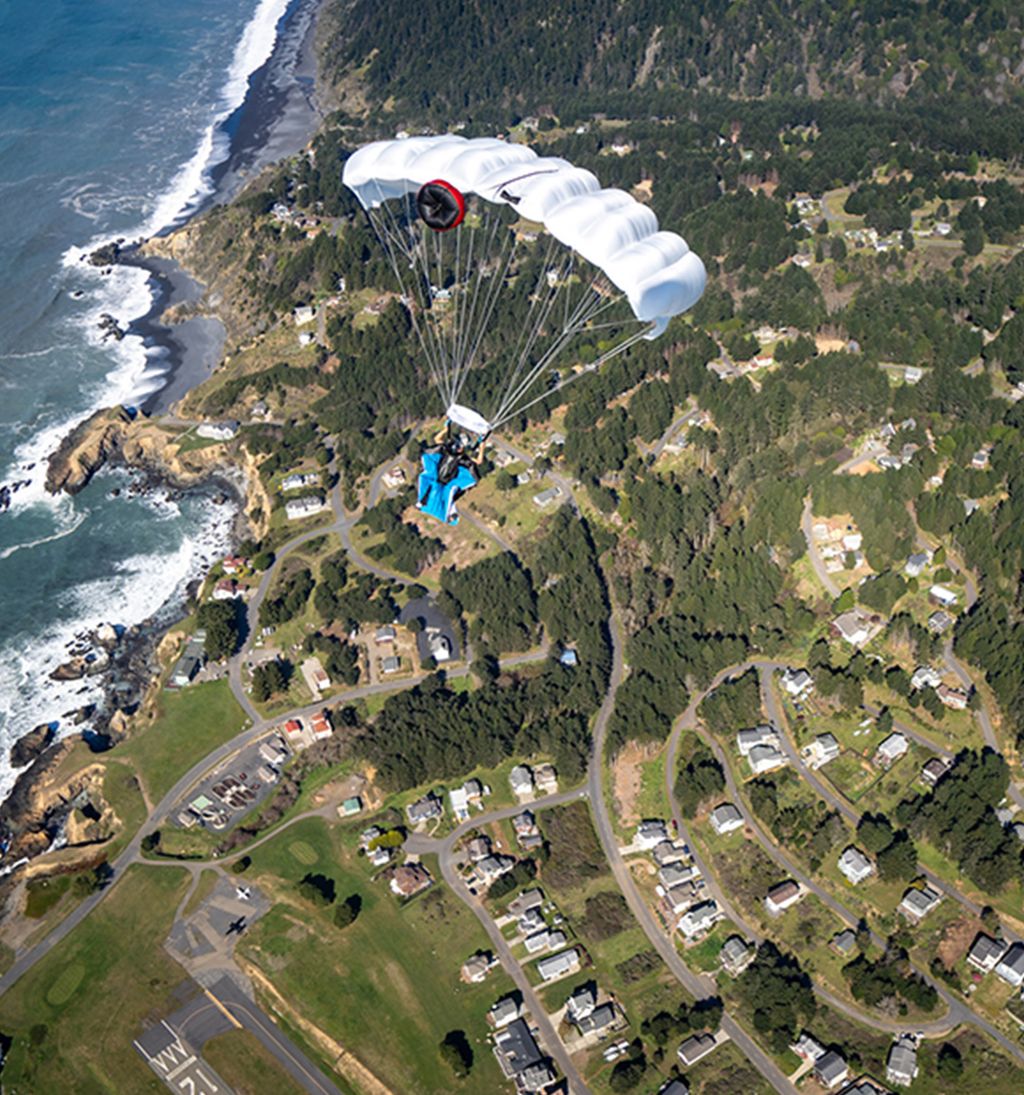 BASE jumping gear: BASE jumping parachute: 5-Lite | Squirrel squirrel ...