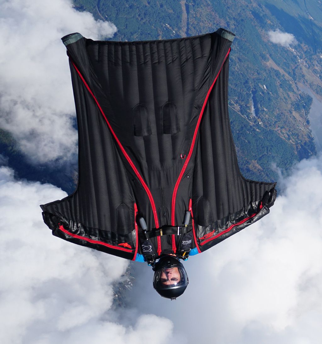 Intermediate wingsuit for skydiving and BASE jumping: ATC 4 | Squirrel