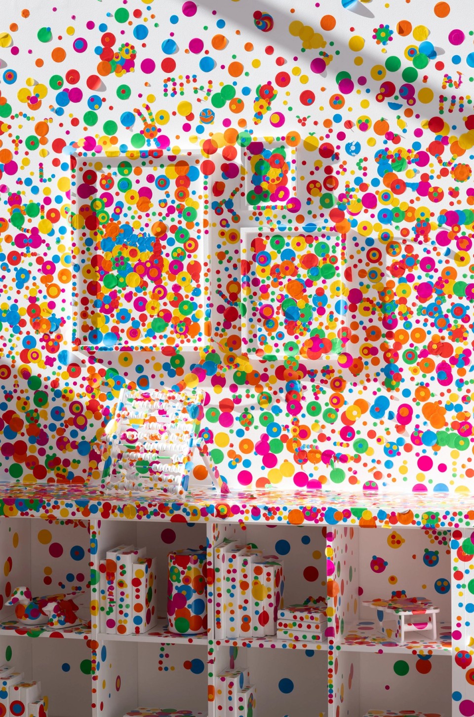 Visit Yayoi Kusama's obliteration room & be part of its transformation ...