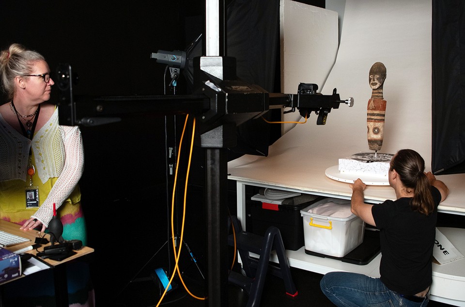 Photogrammetry: 3D imaging of Fred Embrey’s ceremonial figure – QAGOMA ...