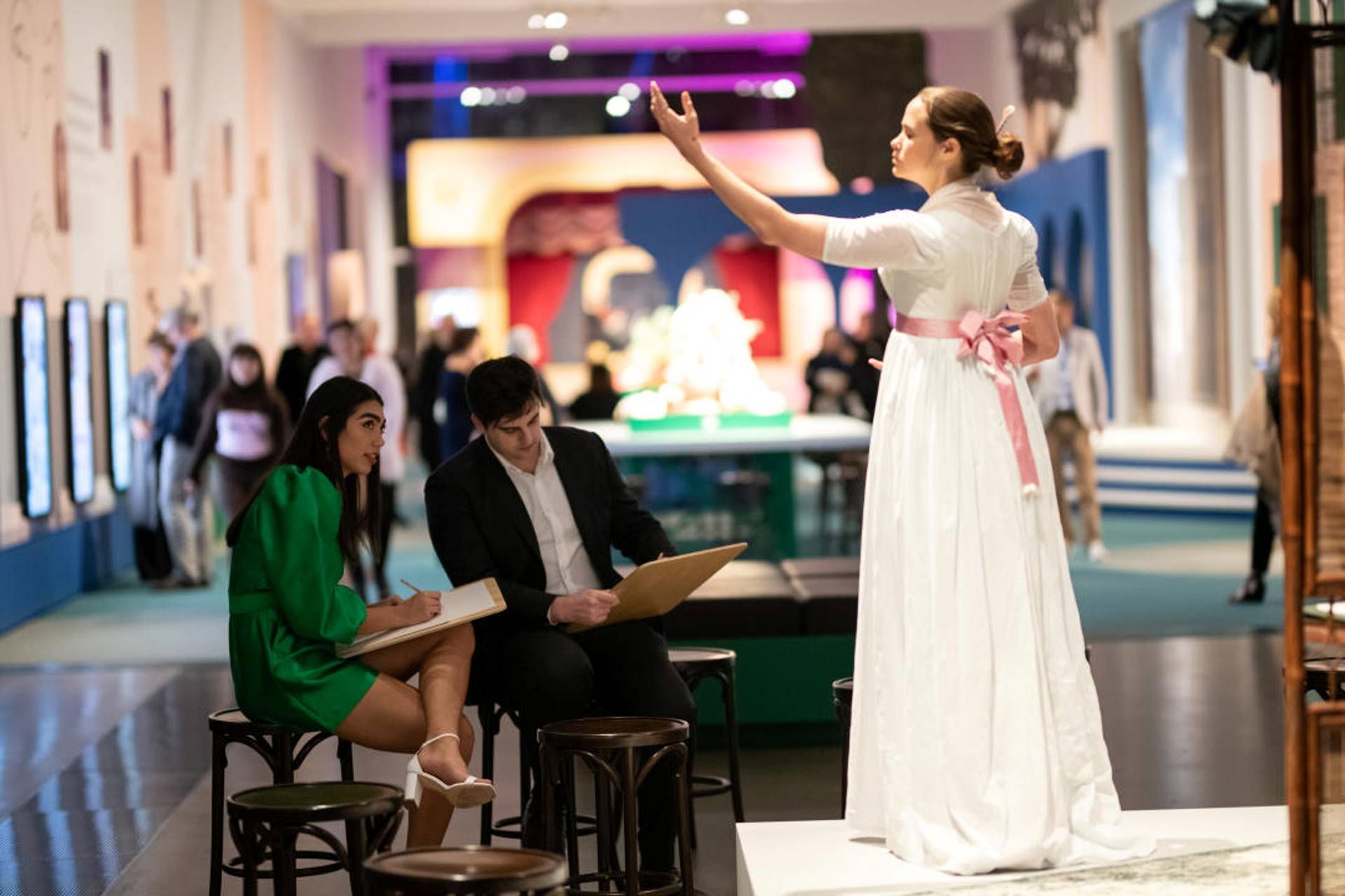 European Masterpieces: Costumed Models – Queensland Art Gallery ...