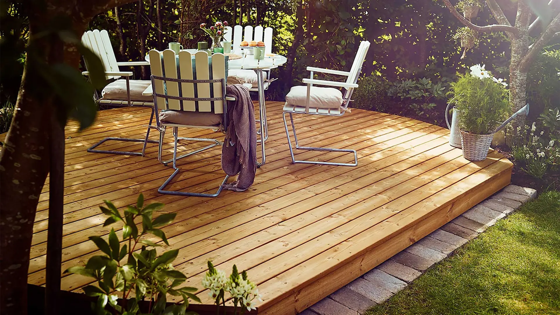 Terrassebeis: Dette er årets farger 2025 | XL BYGG