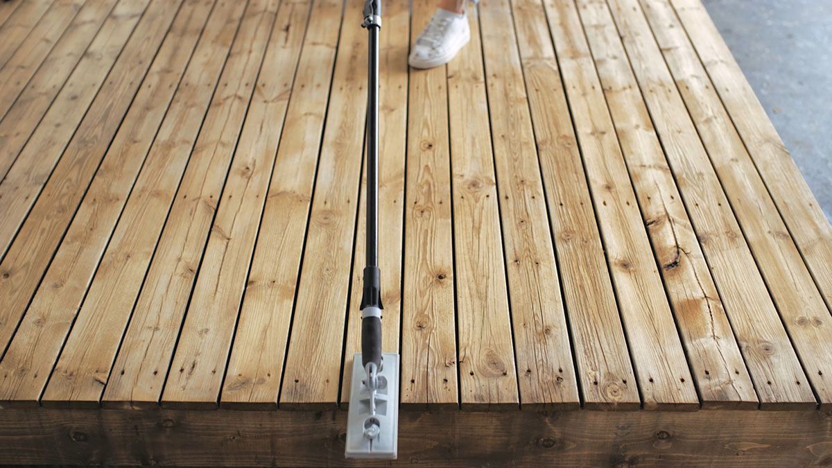 Slipe terrasse for hånd eller med slipemaskin | XL BYGG