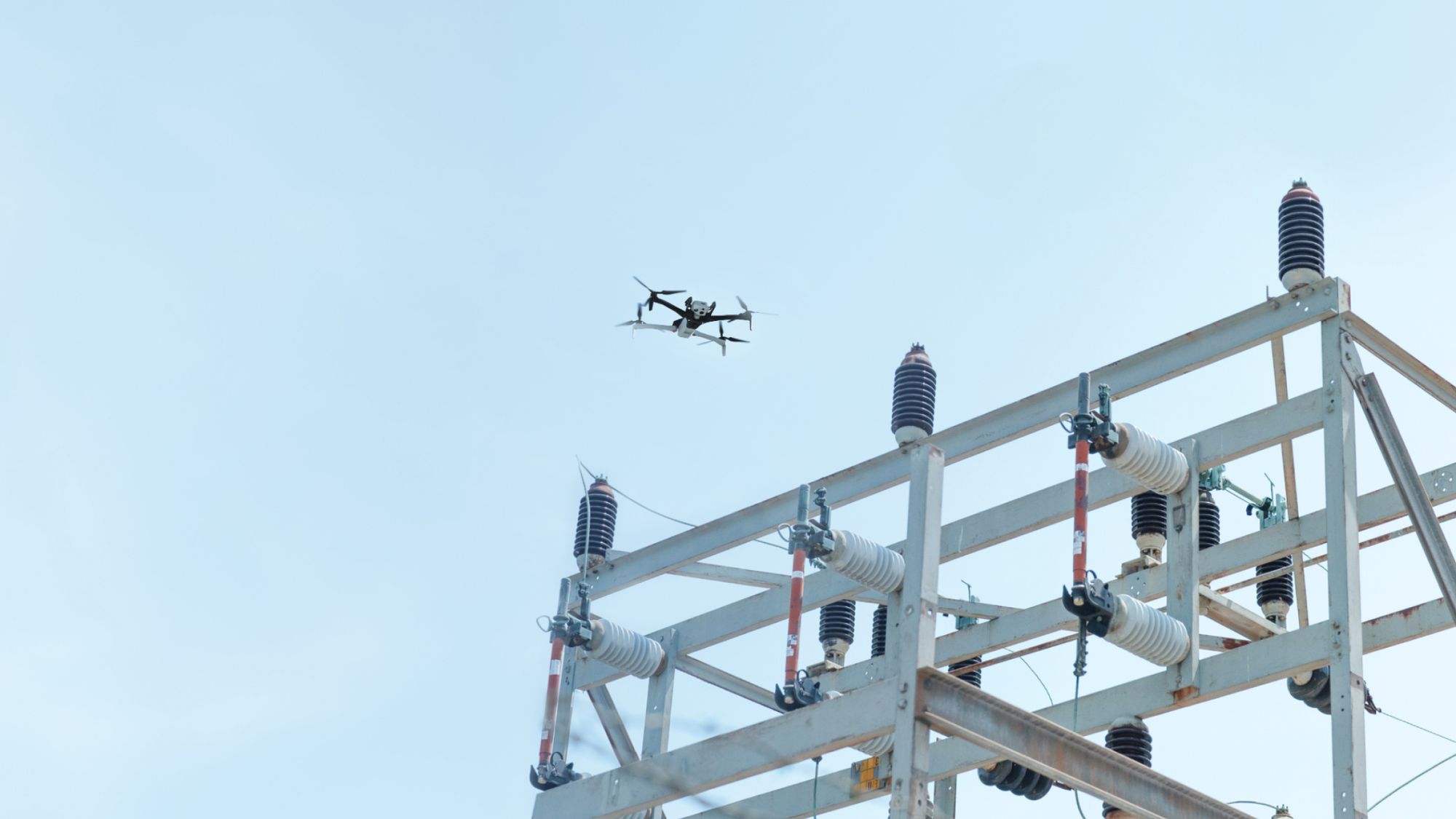 Skydio autonomous drones for DFR, inspection, national security | Skydio