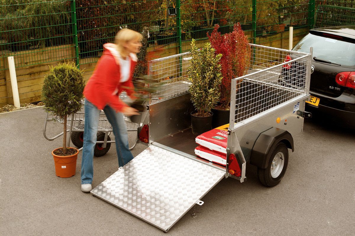 Ifor Williams Trailers | Barnwell Trailers