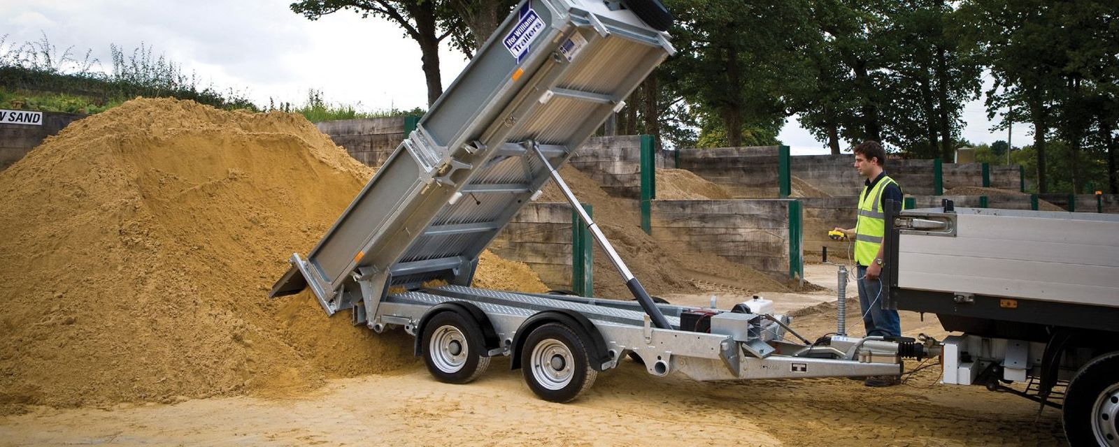 Ifor Williams Twin Axle Tipper | Barnwell Trailers