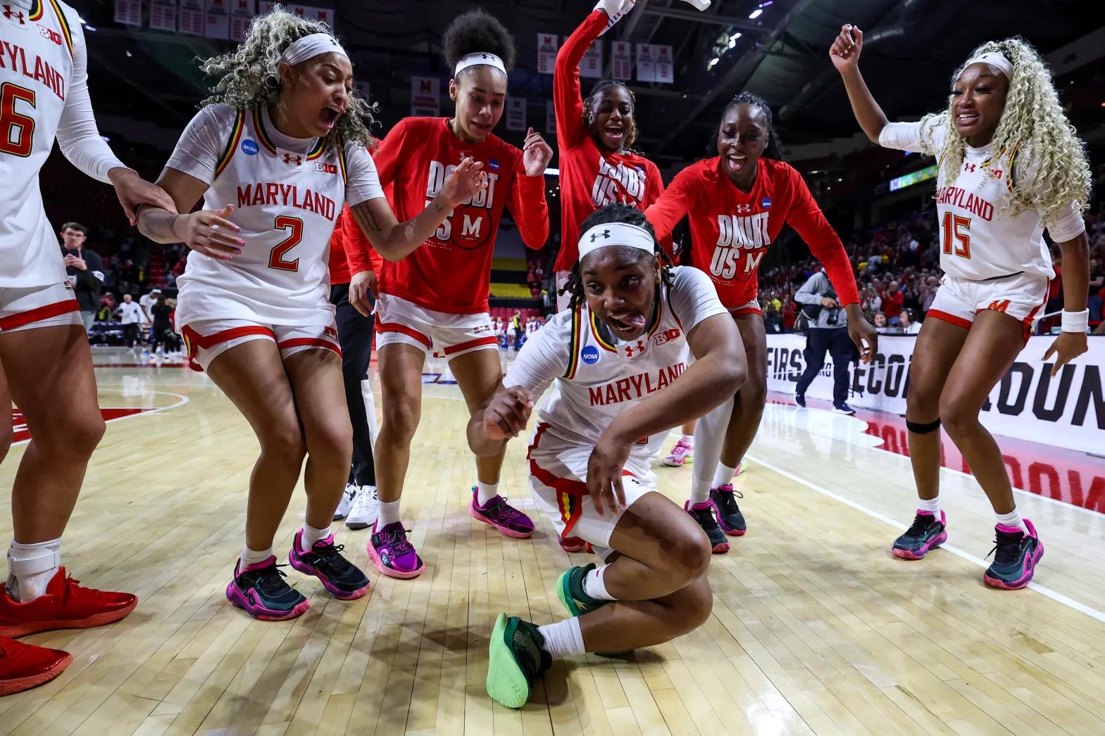 Four and five seeds battle for spots in Sweet Sixteen