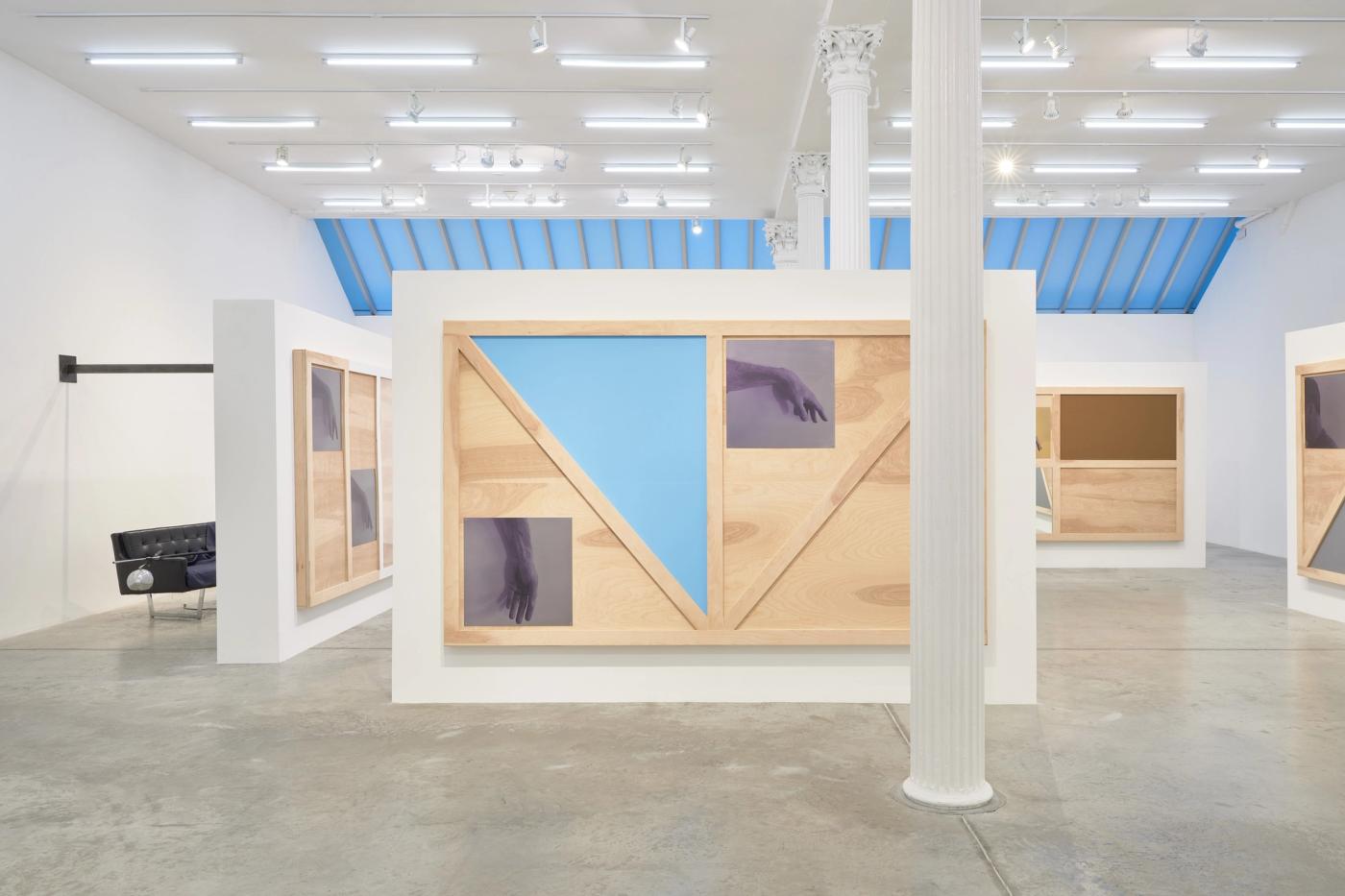 Tom Burr — BORTOLAMI