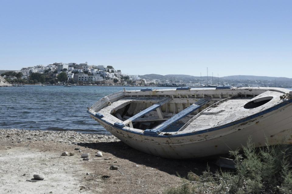 Tinos to Milos Ferry Tickets - Compare Prices & Times