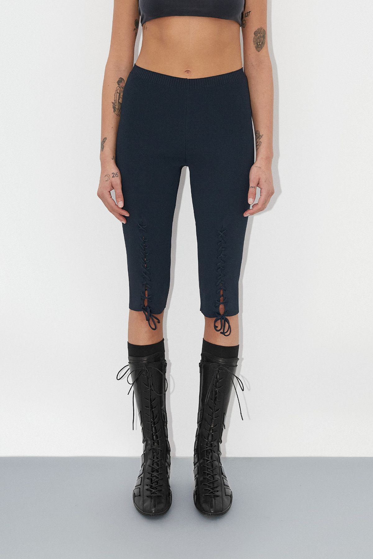 CLOTHING | Miista