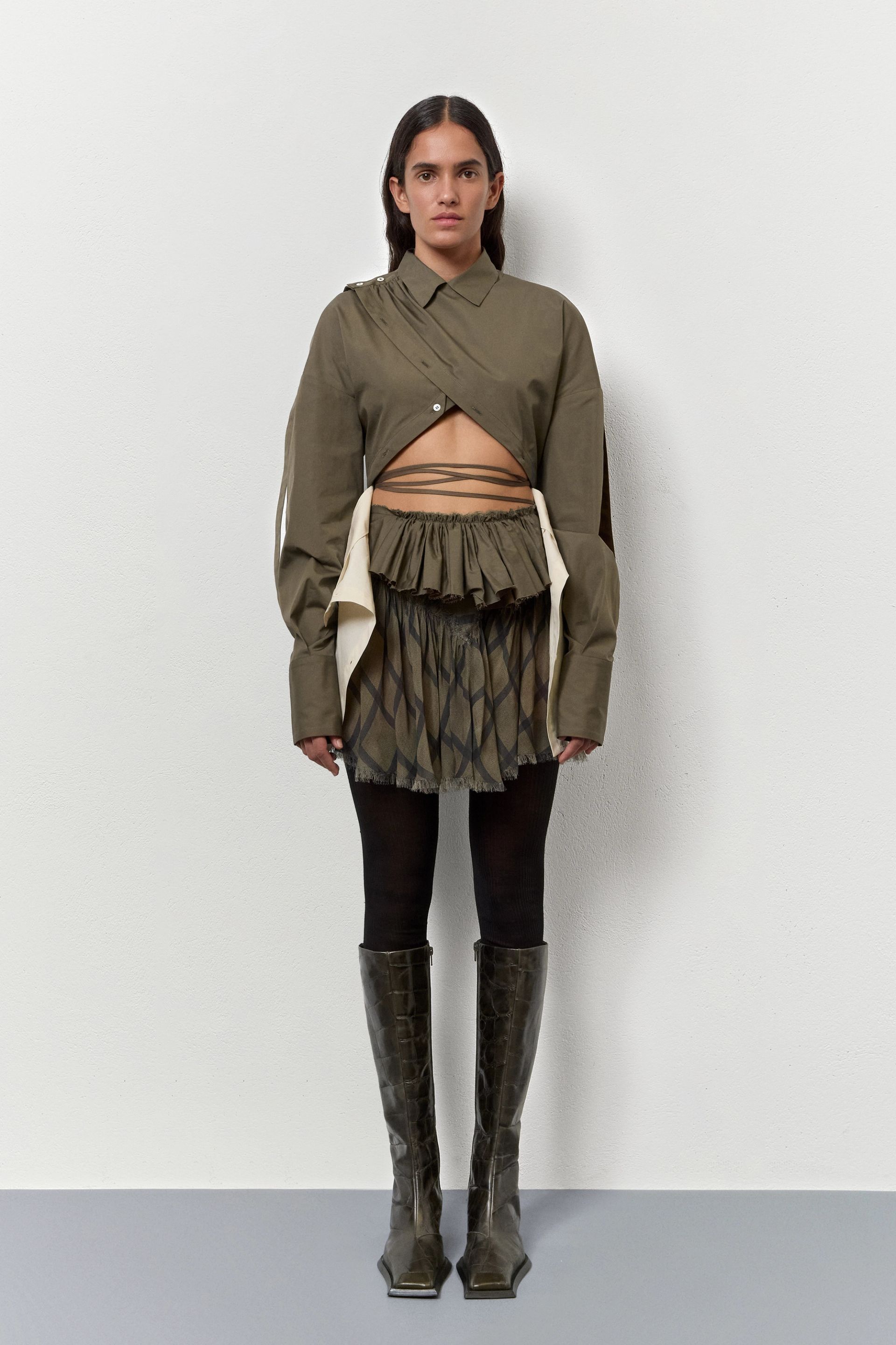 CLOTHING | Miista
