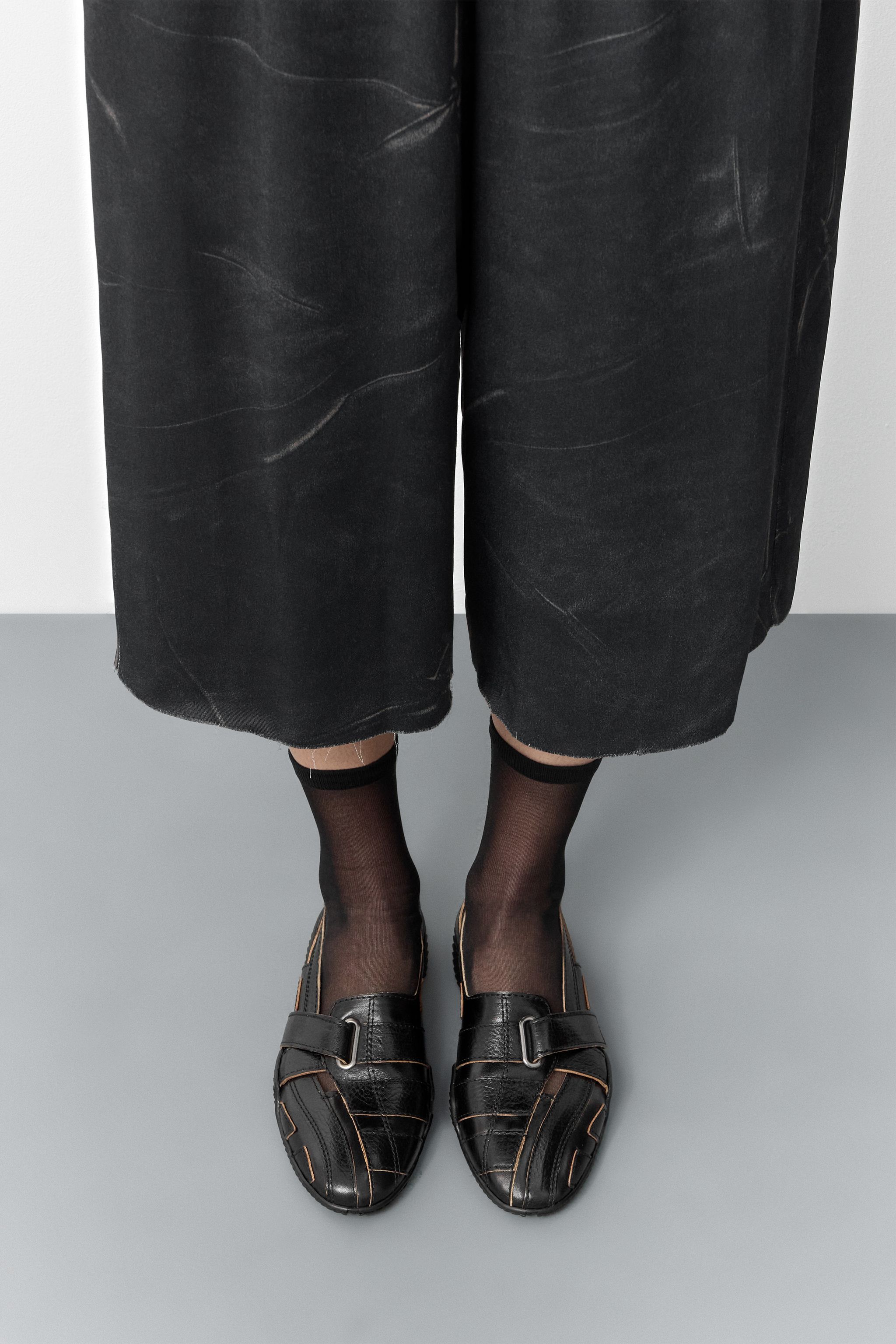 Loda Ballerinas - Black Leather | Miista