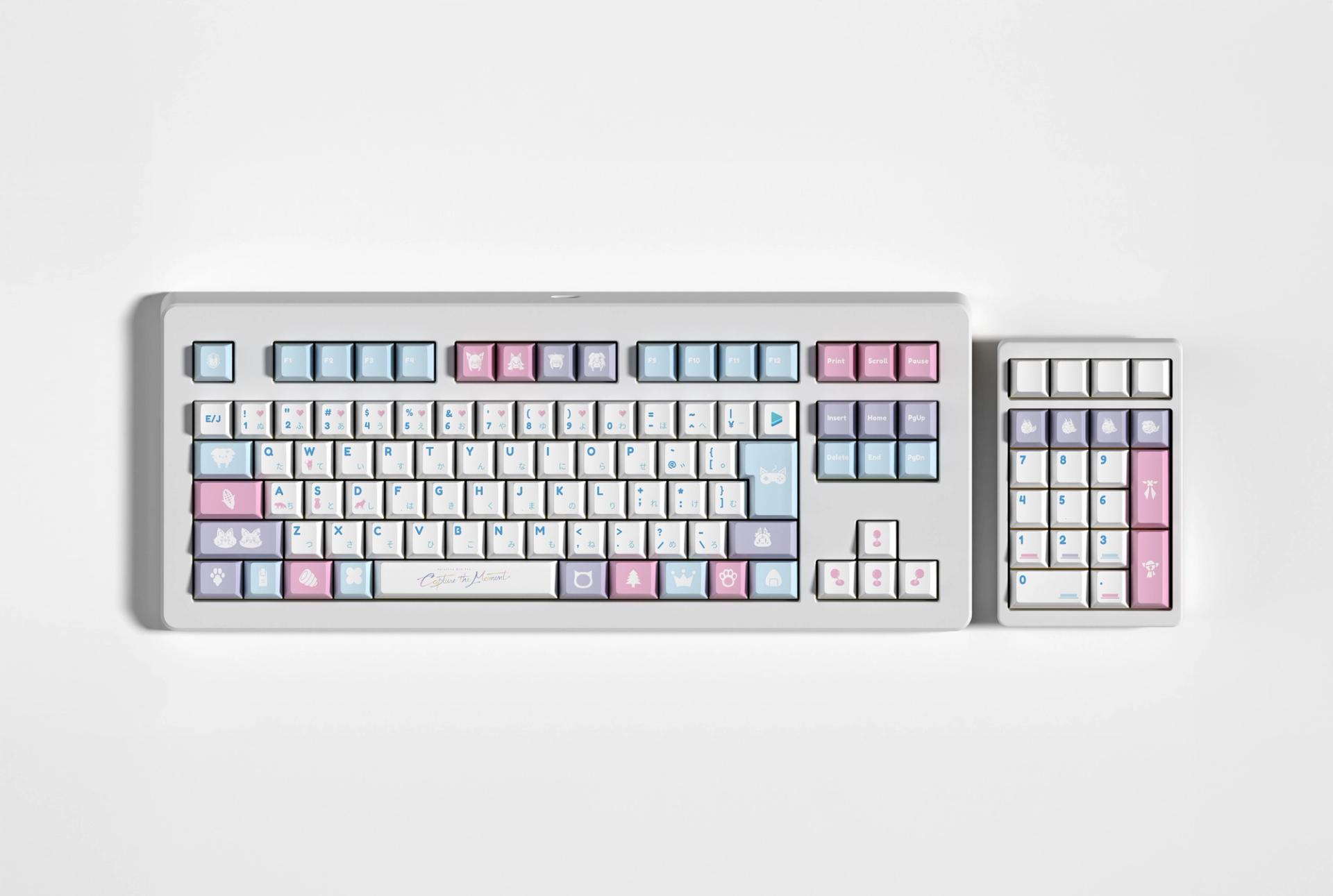 hololive GAMERS Capture the Moment Keycaps | HYTE