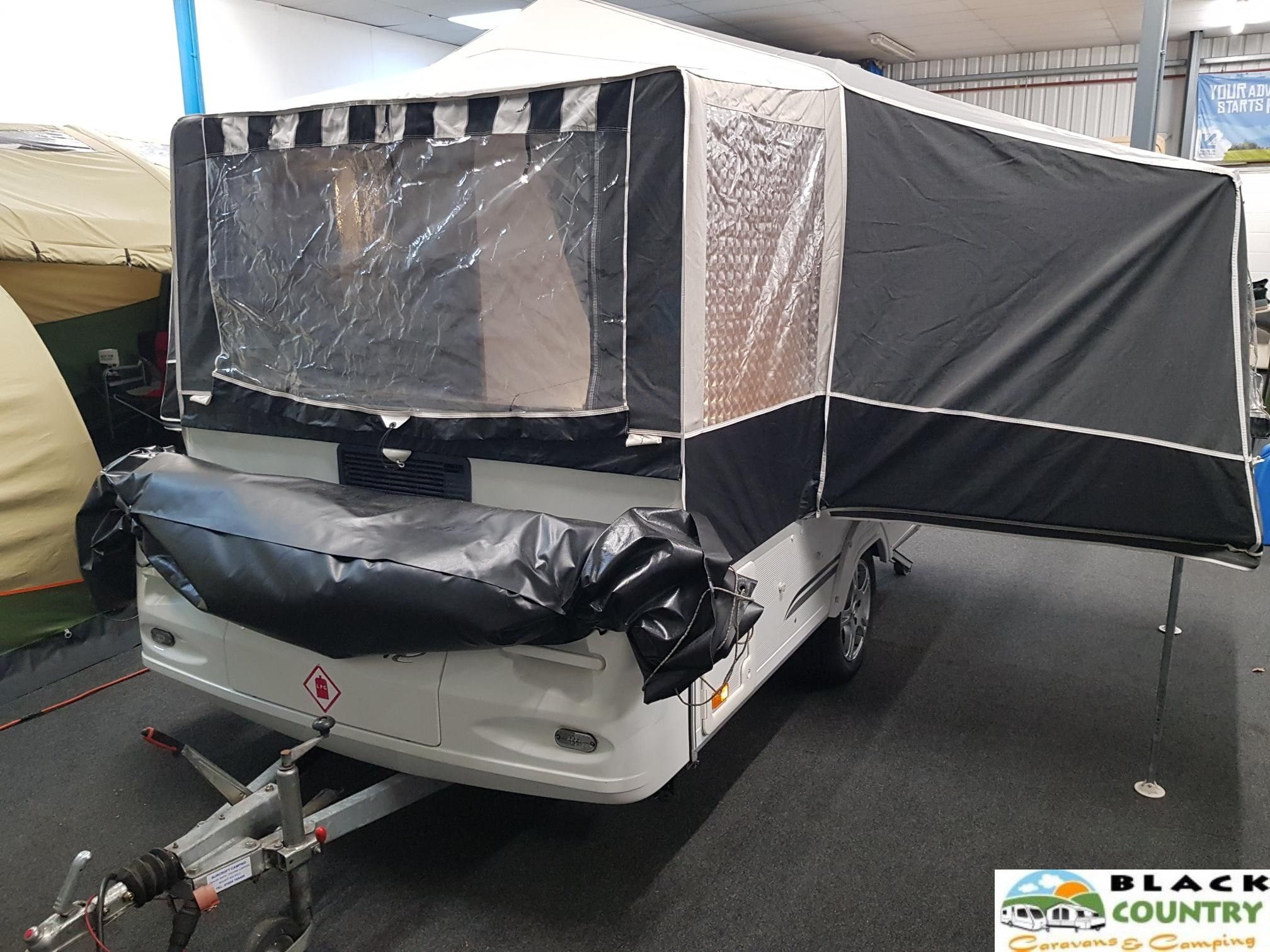 2014 Pennine Fiesta Q2+2 - SOLD | Black Country Caravans & Camping