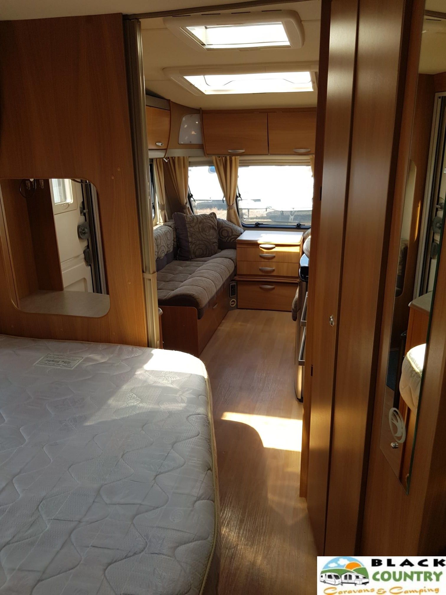 2010 Swift Challenger 570 - SOLD | Black Country Caravans & Camping