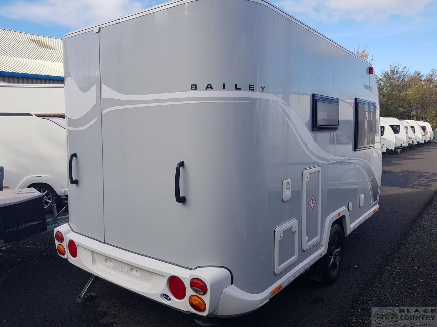 2020 Bailey Discovery D4-2 - SOLD | Black Country Caravans & Camping
