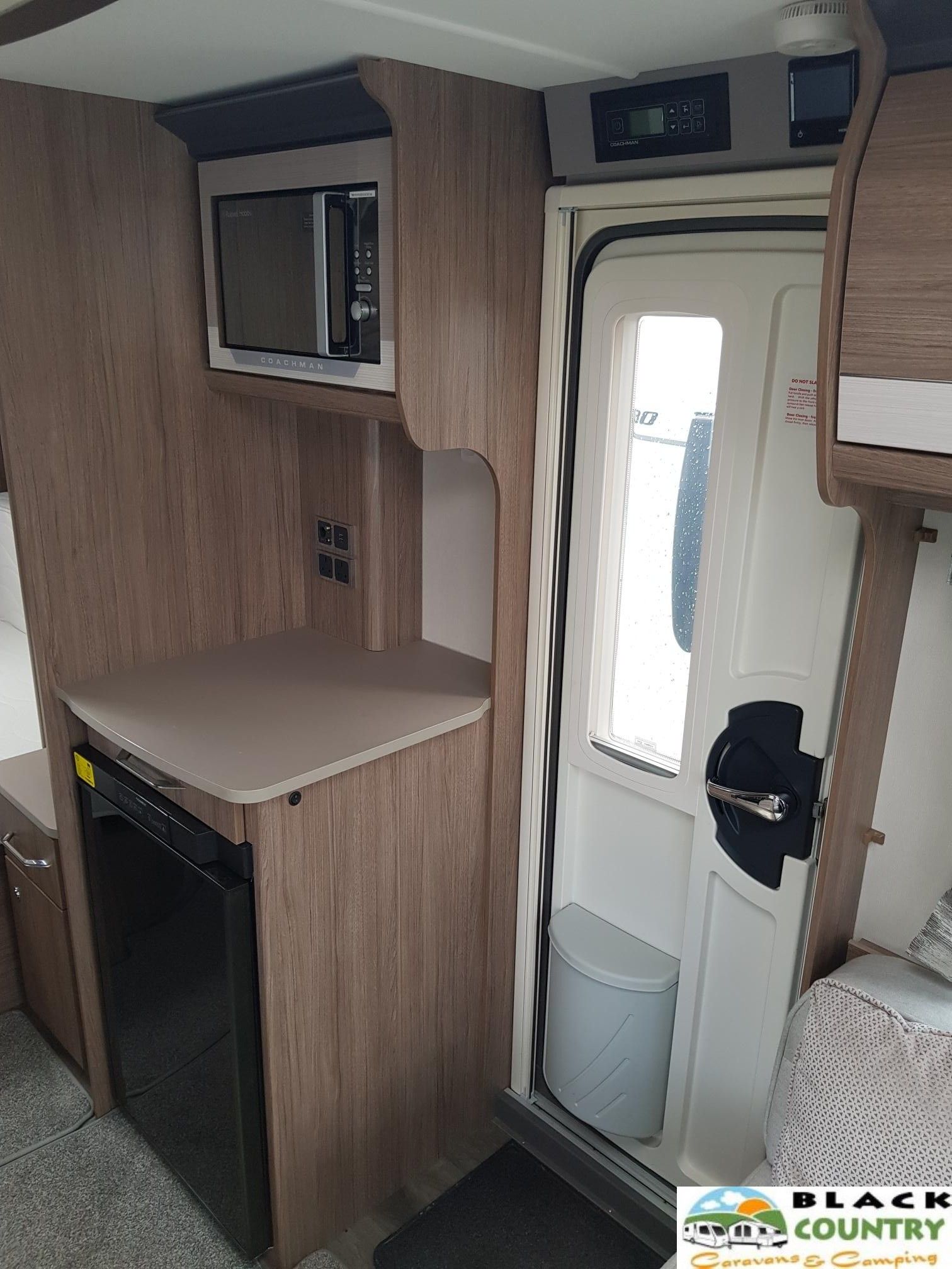 2020 Coachman VIP 575 - SOLD | Black Country Caravans & Camping