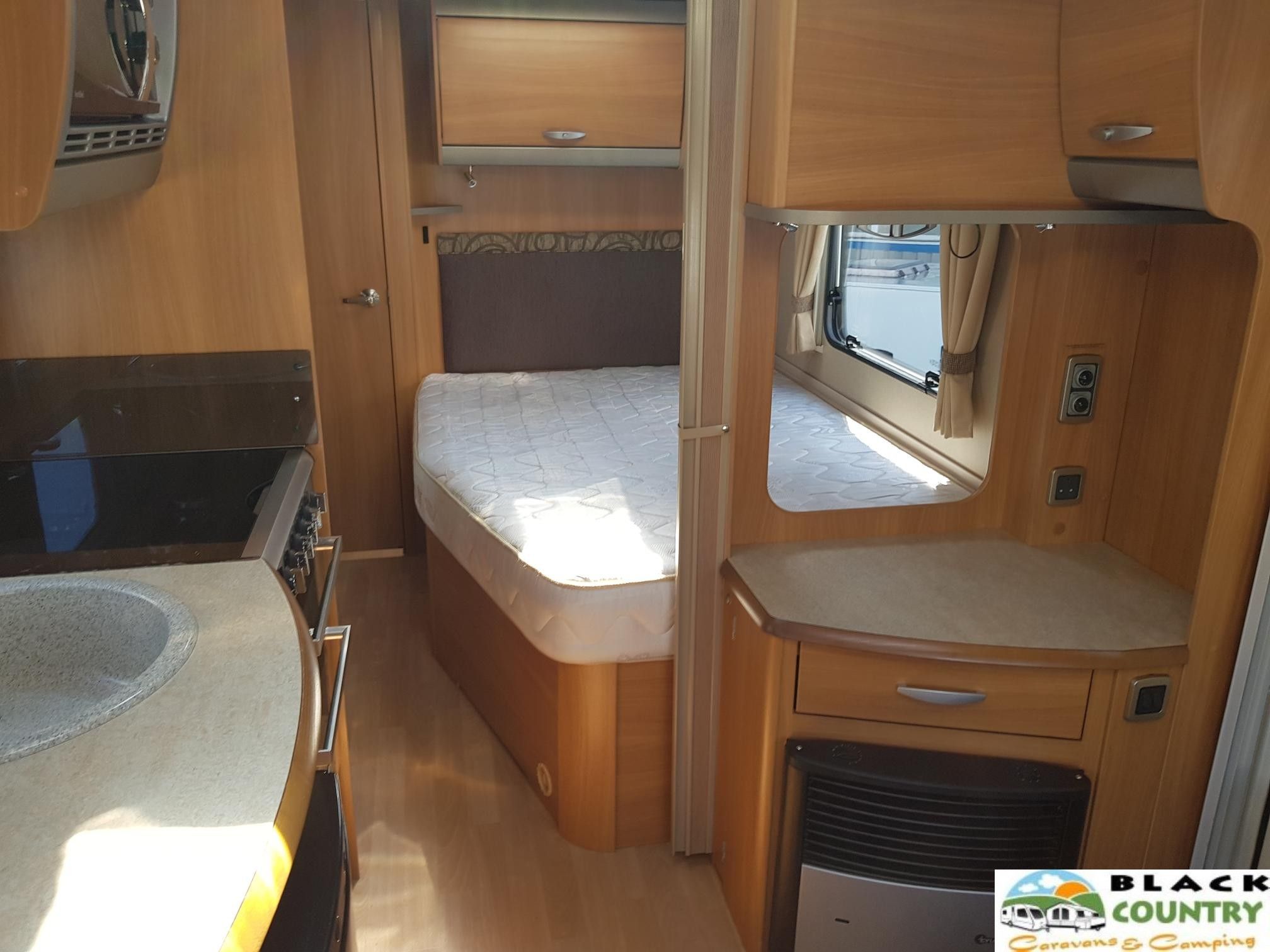 2010 Swift Challenger 570 - SOLD | Black Country Caravans & Camping